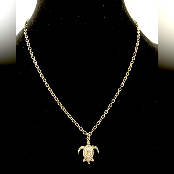 Jewelry | Sea Turtle 3d Chain Necklace Silvertone 18 Inches | Poshmark